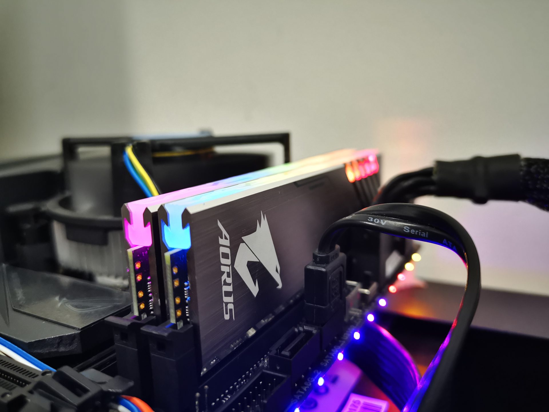 Review of the Gigabyte AORUS RGB 3200MHz Memory Kit - The Tech ...