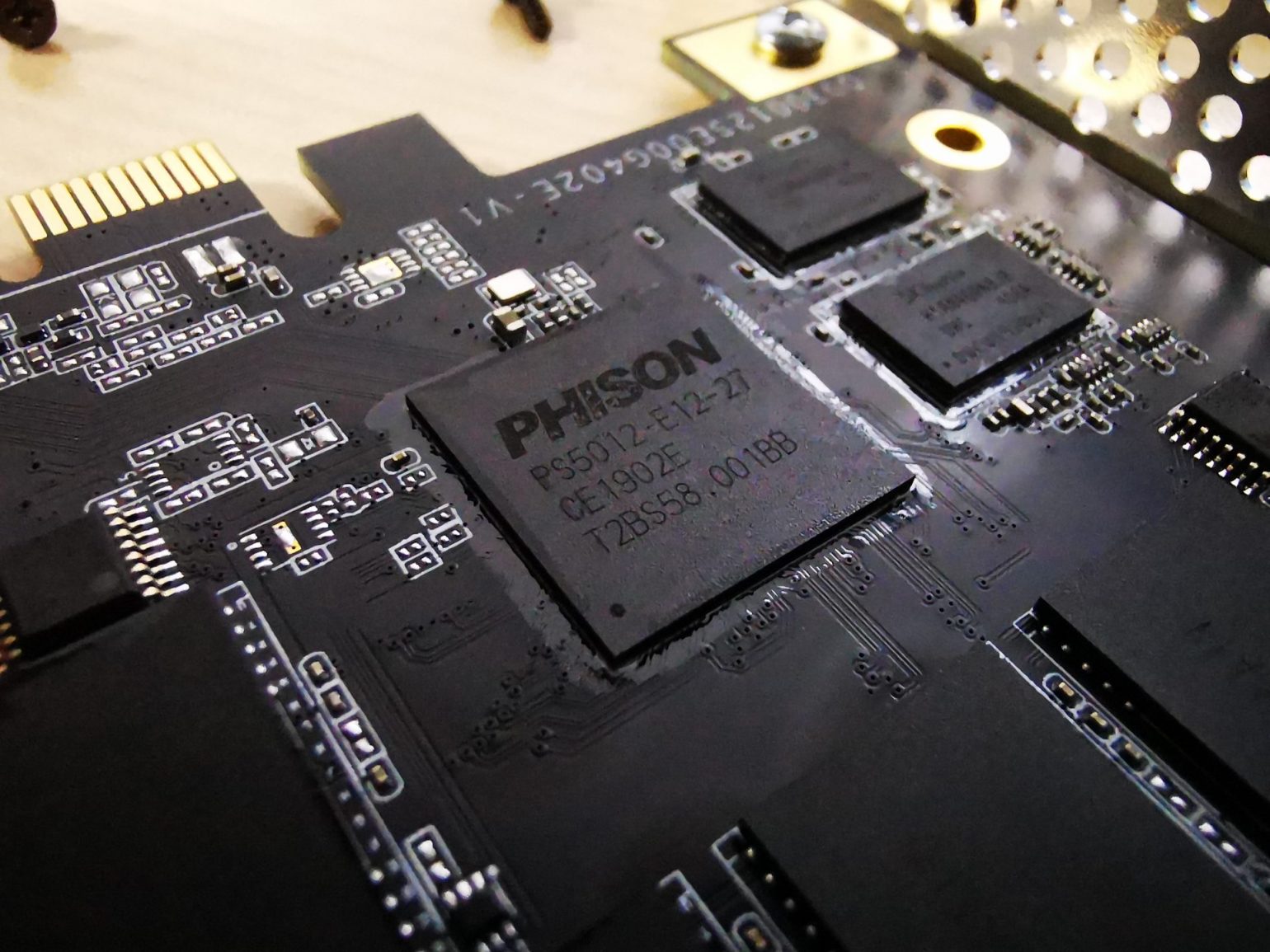 Gigabyte AORUS RGB AIC NVMe SSD Review - The Tech Revolutionist