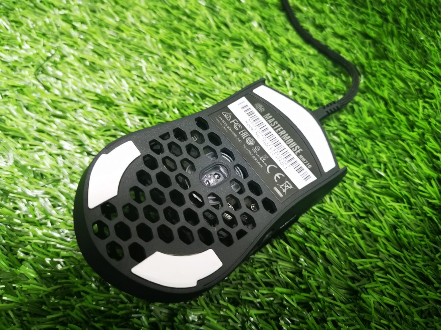 Cooler Master MM710 Mouse Review - Lightest Mouse in the World? - The ...