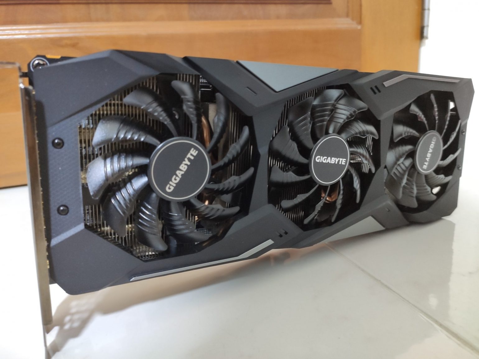 Gigabyte Radeon RX 5500 XT GAMING OC 8G Graphics Card Review - The Tech ...