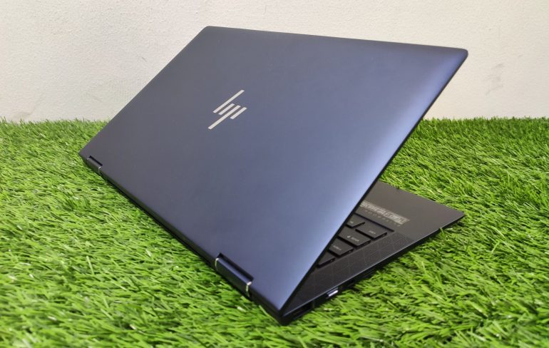 HP Elite Dragonfly Notebook Review - The Tech Revolutionist