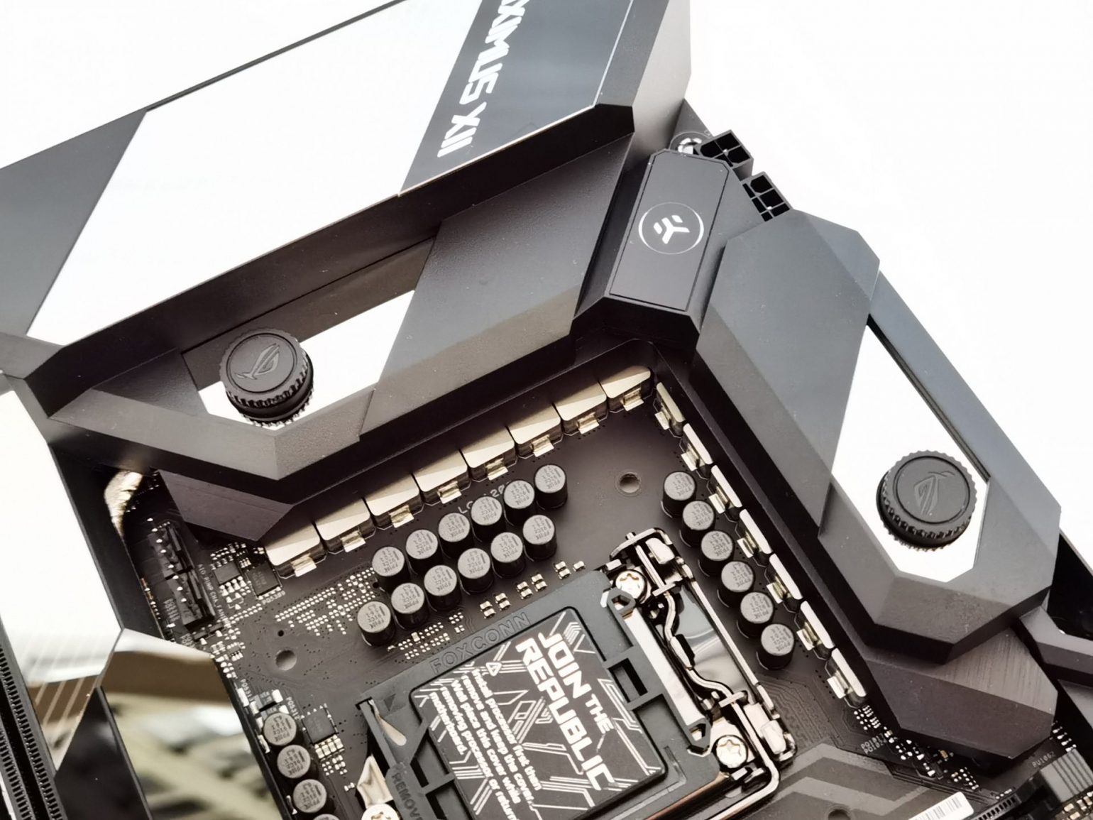 ASUS ROG Maximus XII Formula Motherboard Overview and Features Review ...