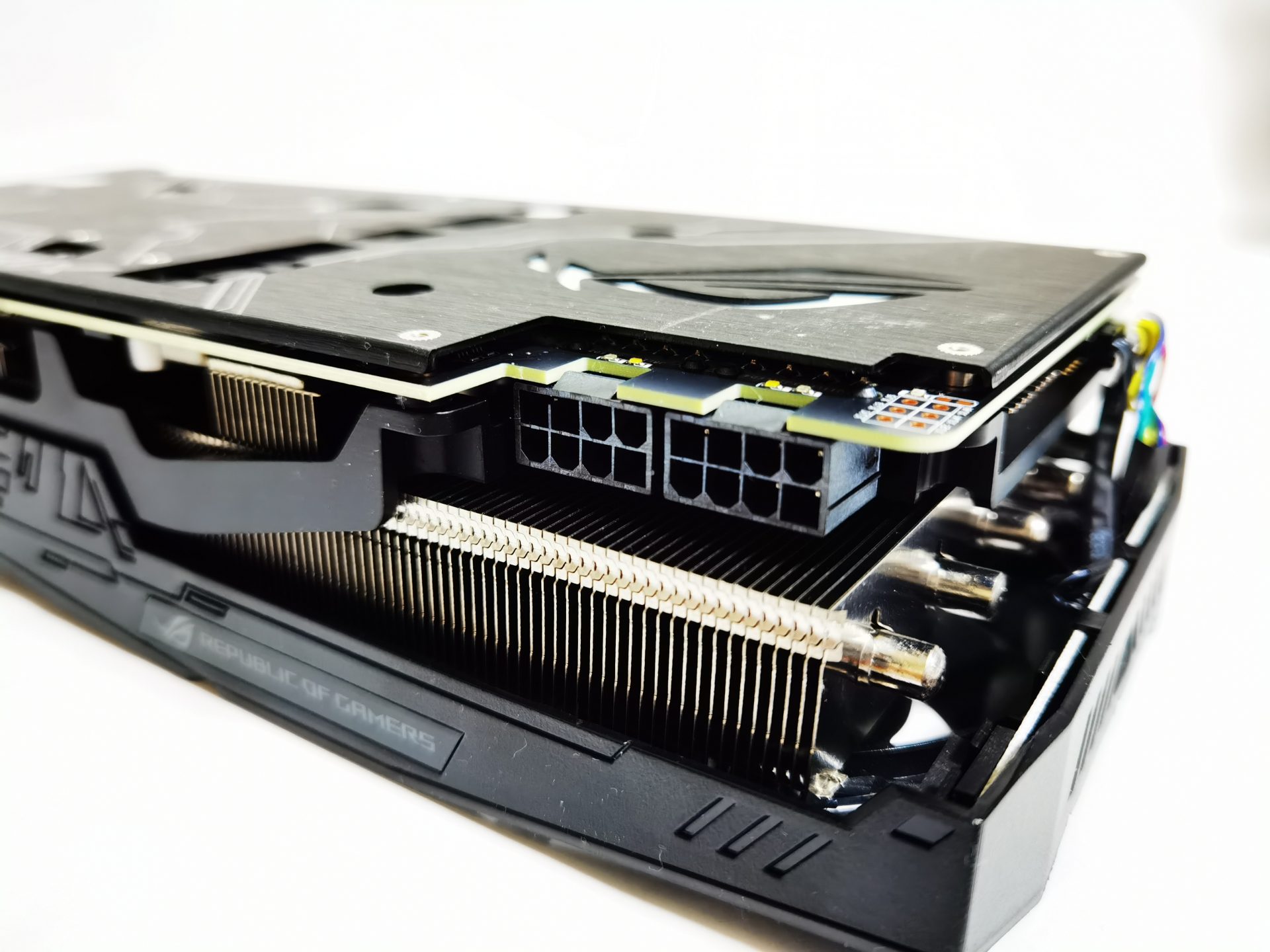 ASUS ROG STRIX RTX 2080 SUPER Advanced Edition Graphics Card Review ...