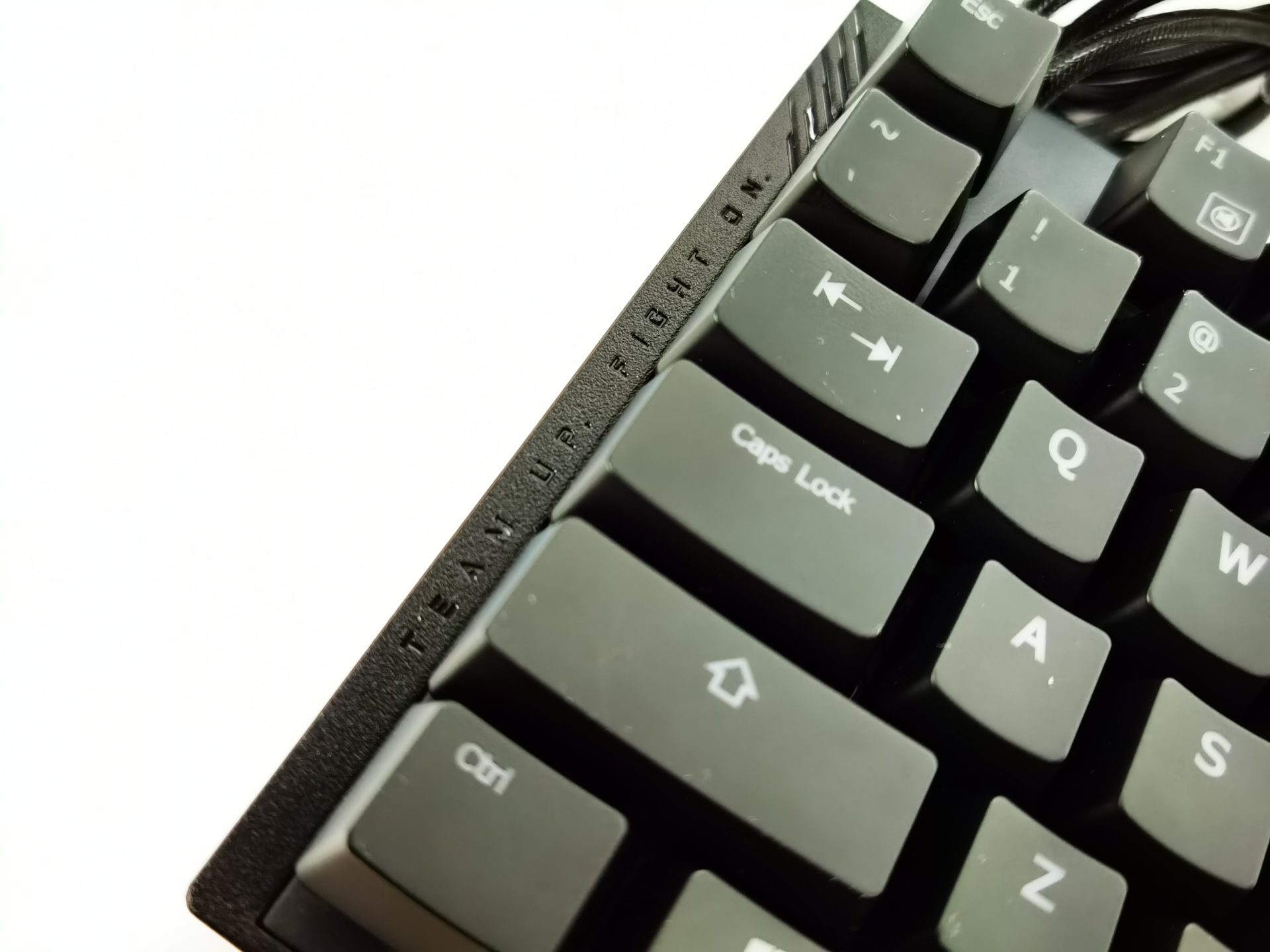 AORUS K1 Mechanical Gaming Keyboard Review - The Tech Revolutionist