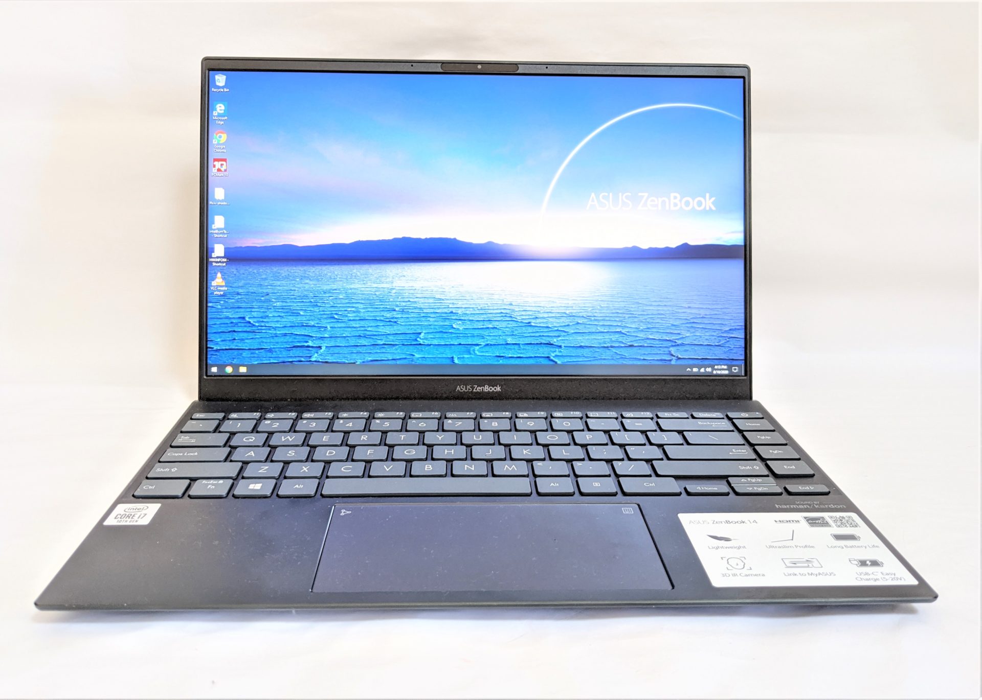ASUS ZenBook 14 (UX425) Review - Good for school? - The Tech Revolutionist