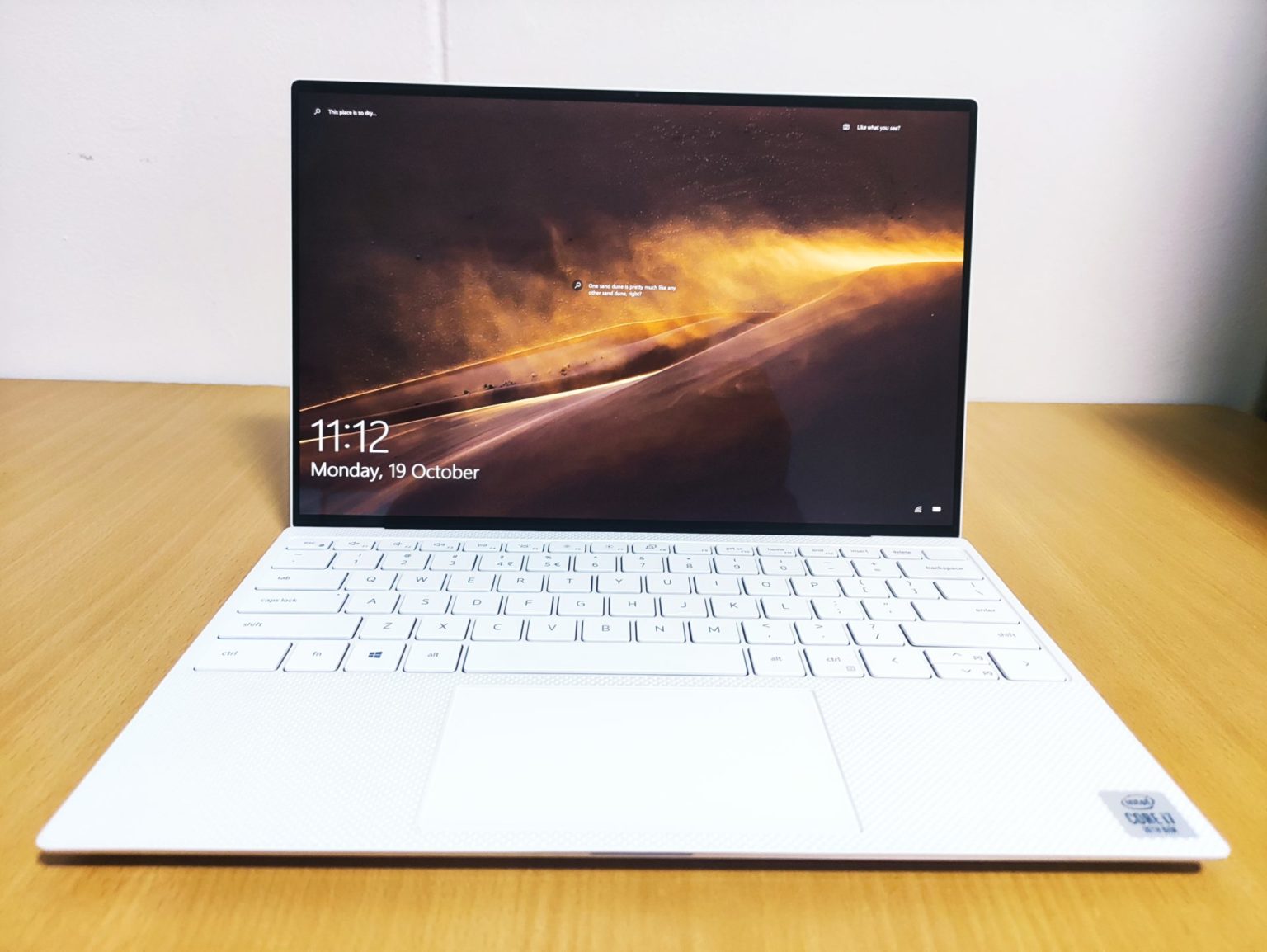 Dell XPS 13 (9300) Laptop Review - The Tech Revolutionist