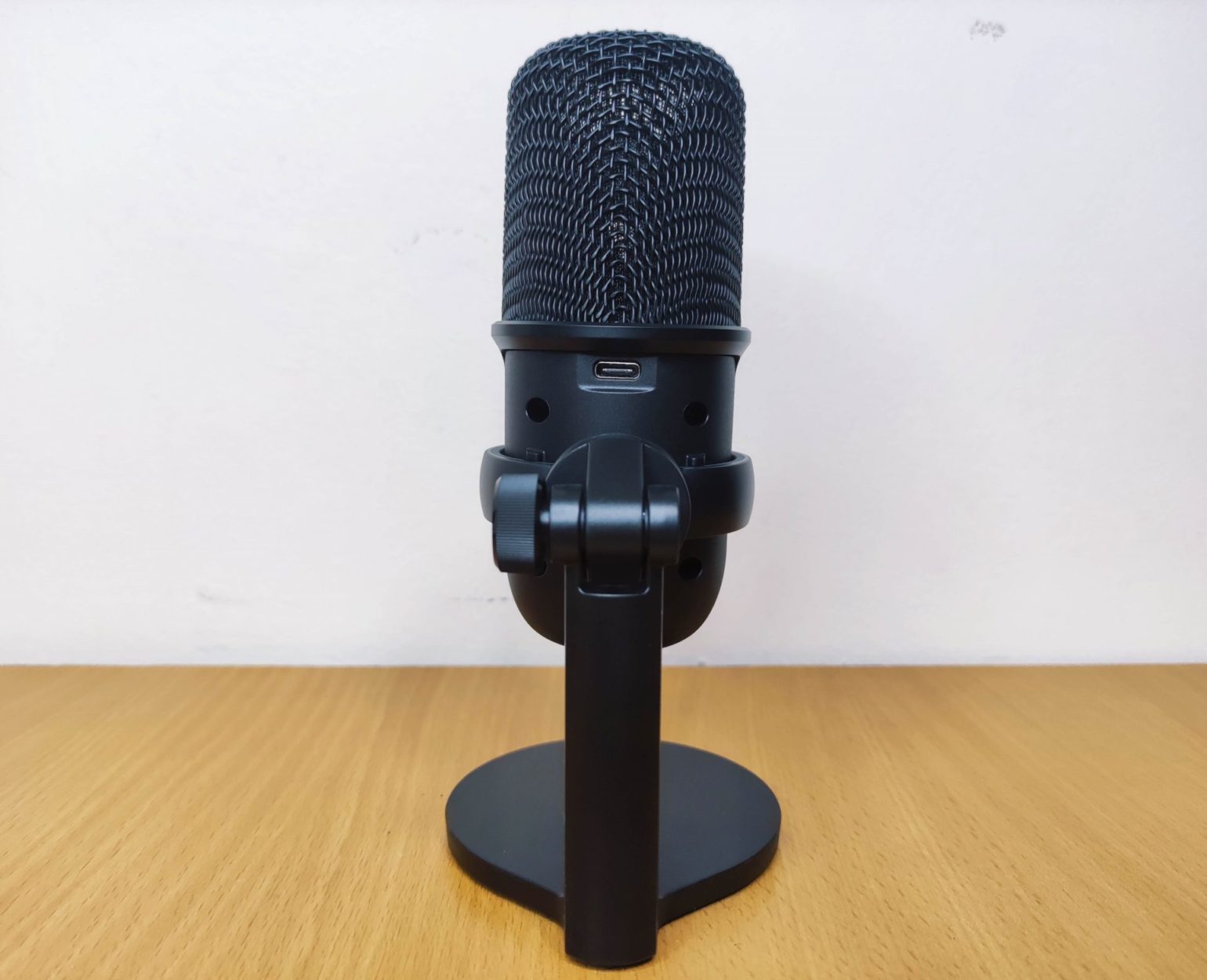 HyperX SoloCast Microphone Review - Up Your Audio Recording Game - The ...