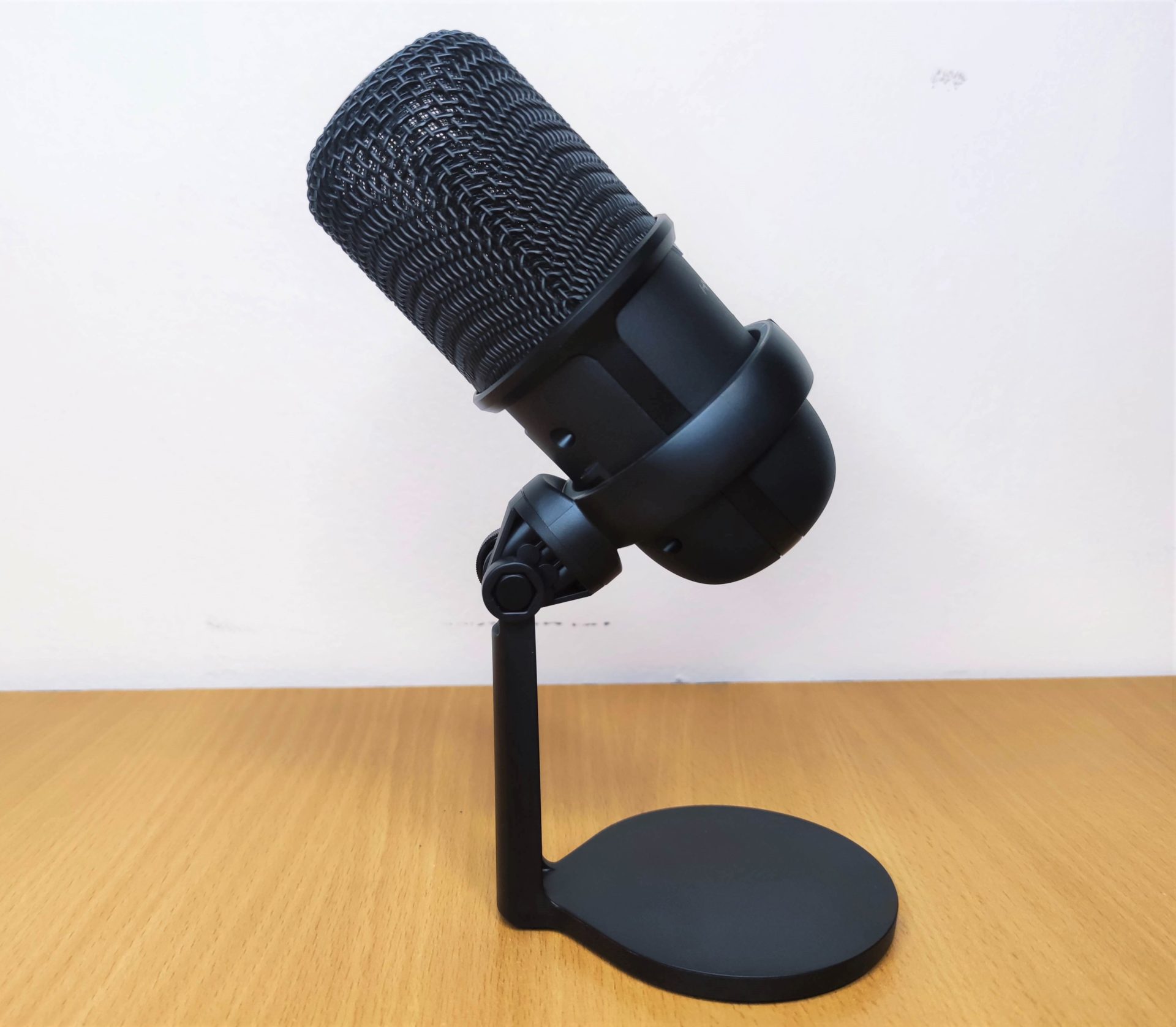 HyperX SoloCast Microphone Review - Up Your Audio Recording Game - The ...