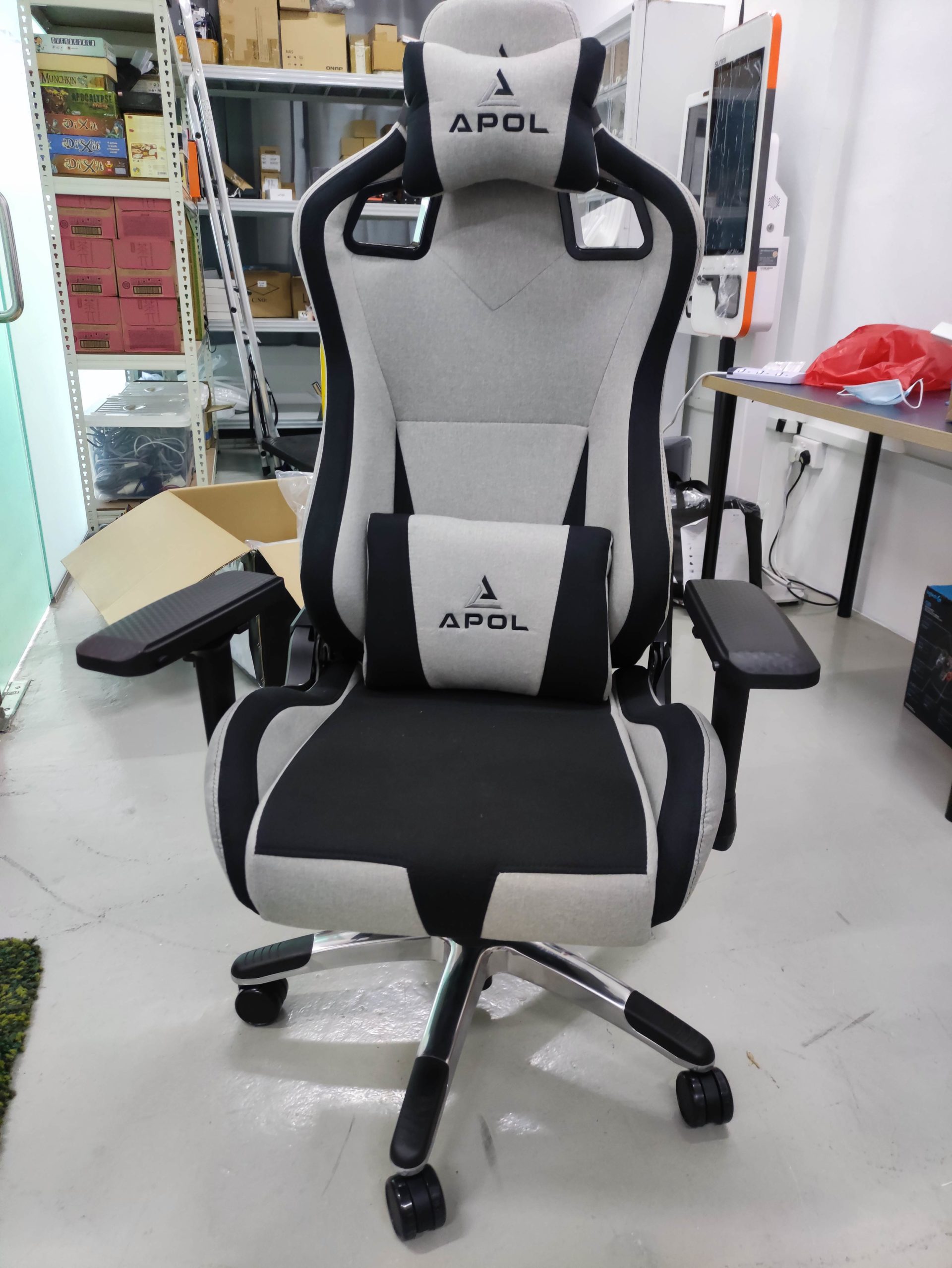 APOL Kraken Fabric Review - The definitive chair for comfort and ...