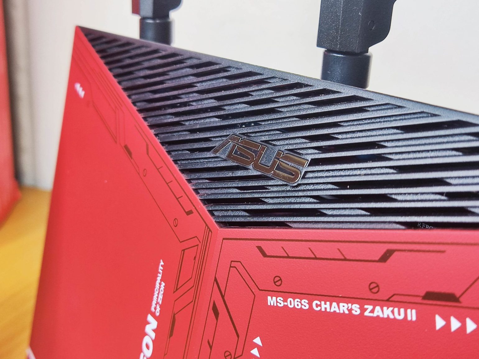 WFH Home Network Upgrade : ASUS RT-AX86U ZAKU II Edition Wireless ...