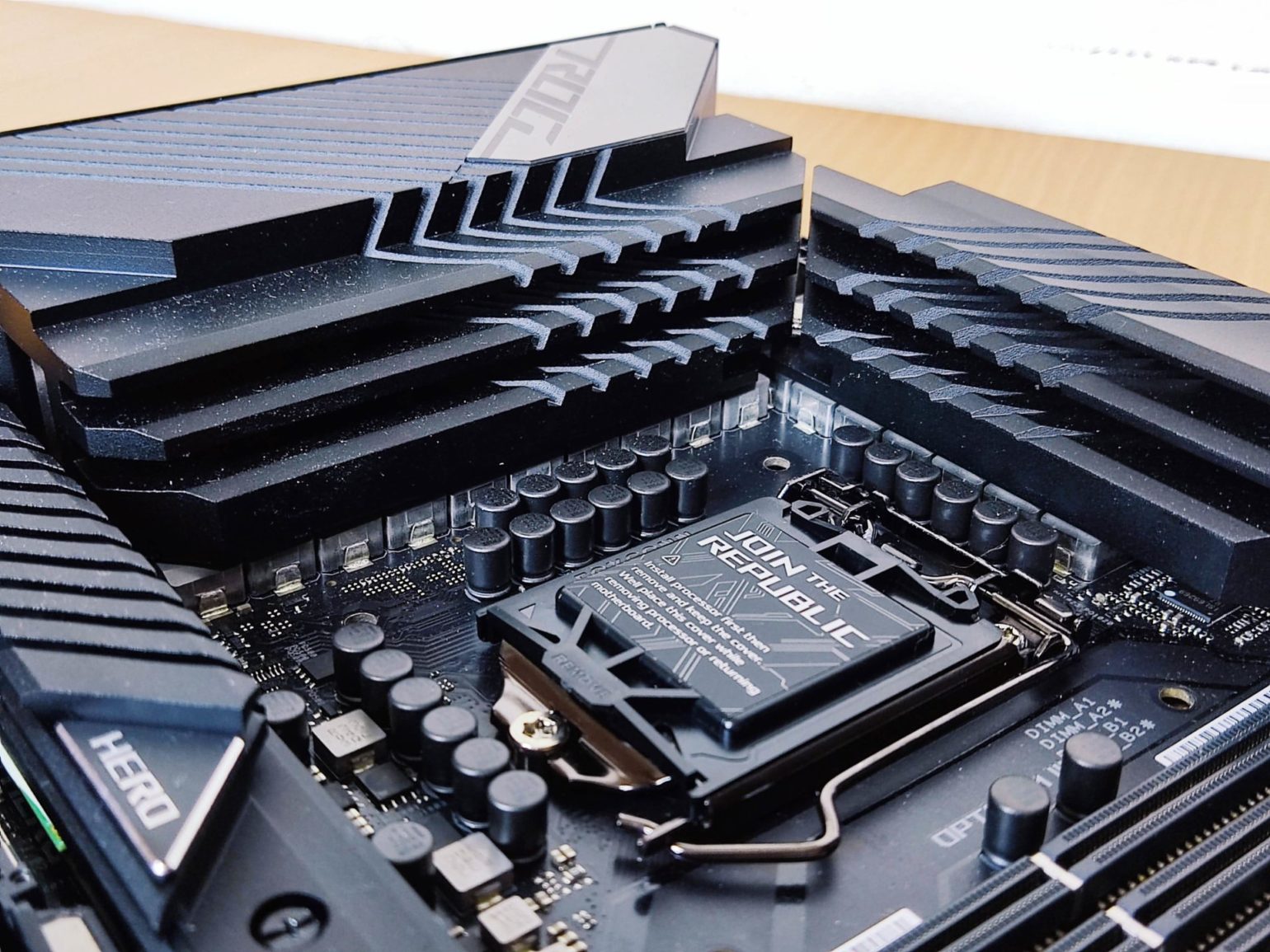 ASUS ROG Maximus XIII Hero Z590 Motherboard Review - The Tech Revolutionist