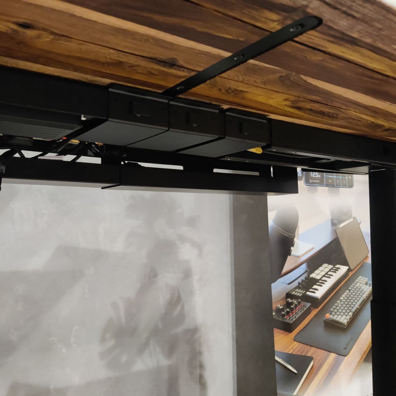 5 Things about the All-New Omnidesk Ascent Standing Desk - The Tech ...