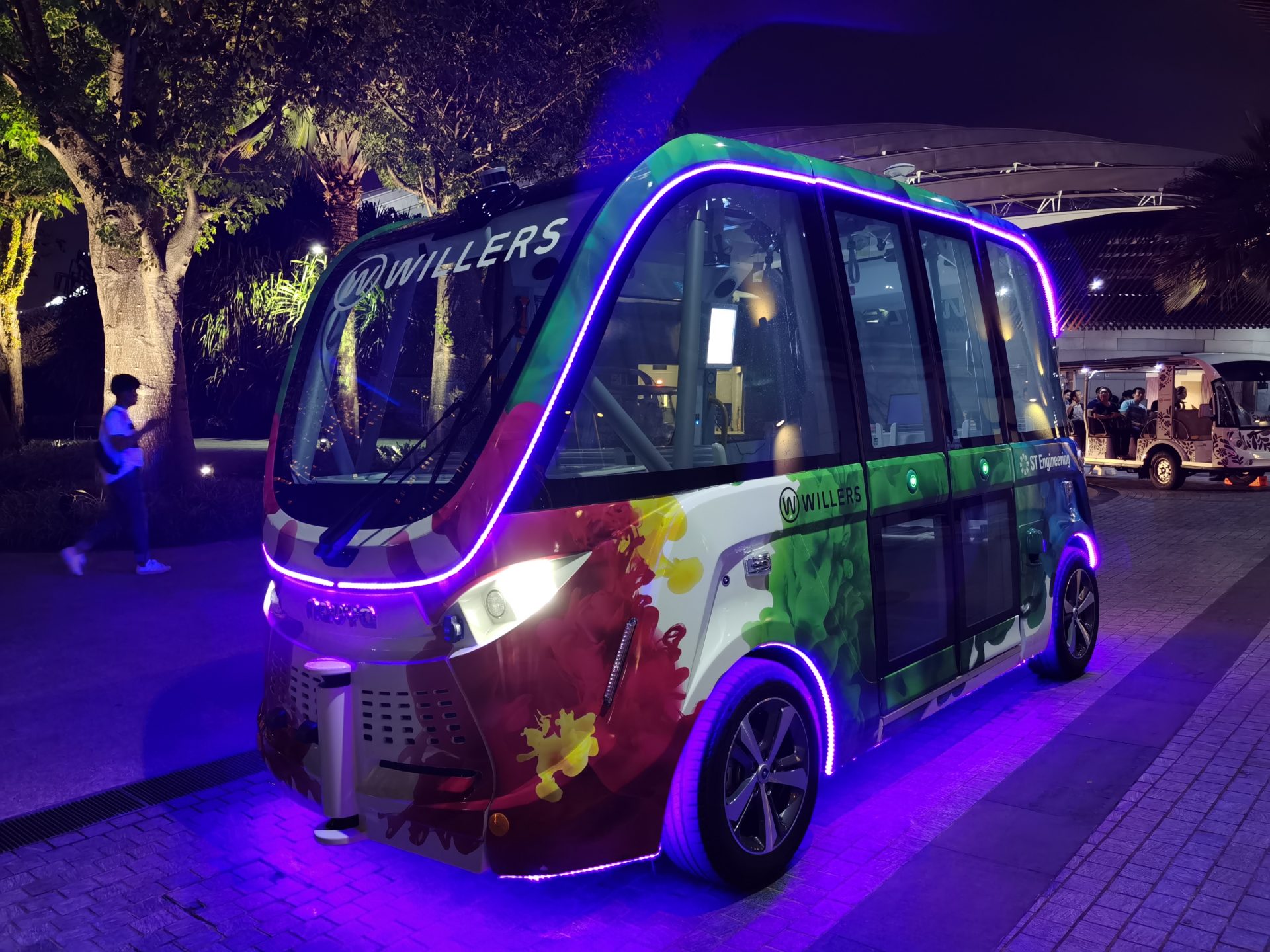 Auto Rider @ Gardens by the Bay – Autonomous Shuttle Bus Service ...