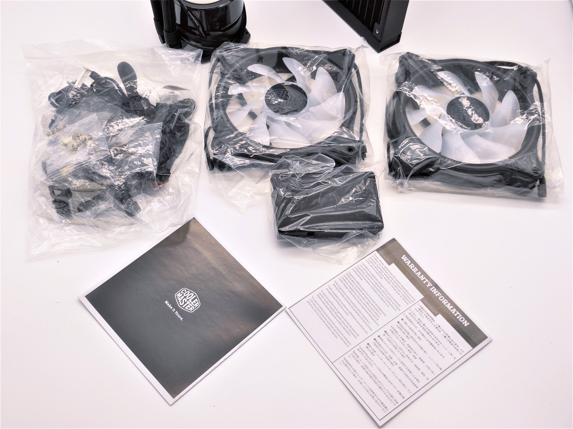 MasterLiquid ML240 Illusion AIO CPU Water Cooler Review - Looks good ...
