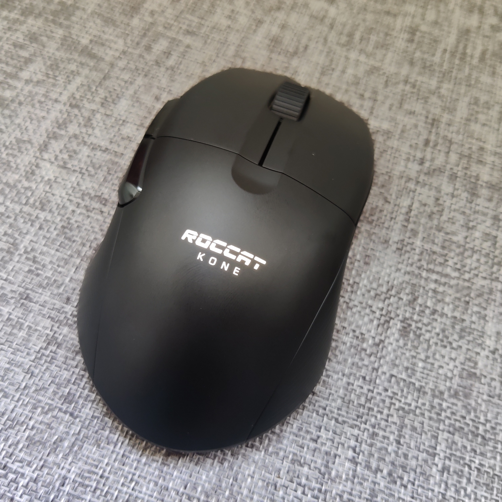 Roccat Kone Pro Air review: Light and ergonomic gaming mouse - is it ...