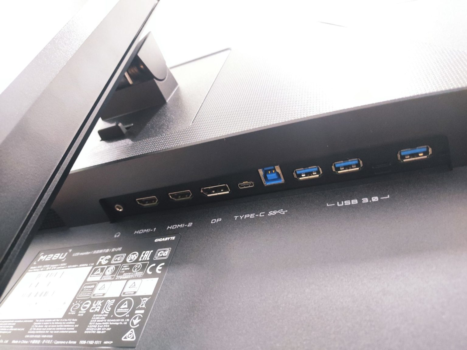 GIGABYTE M28U Gaming Monitor Review - All you ever wanted for a Gaming ...