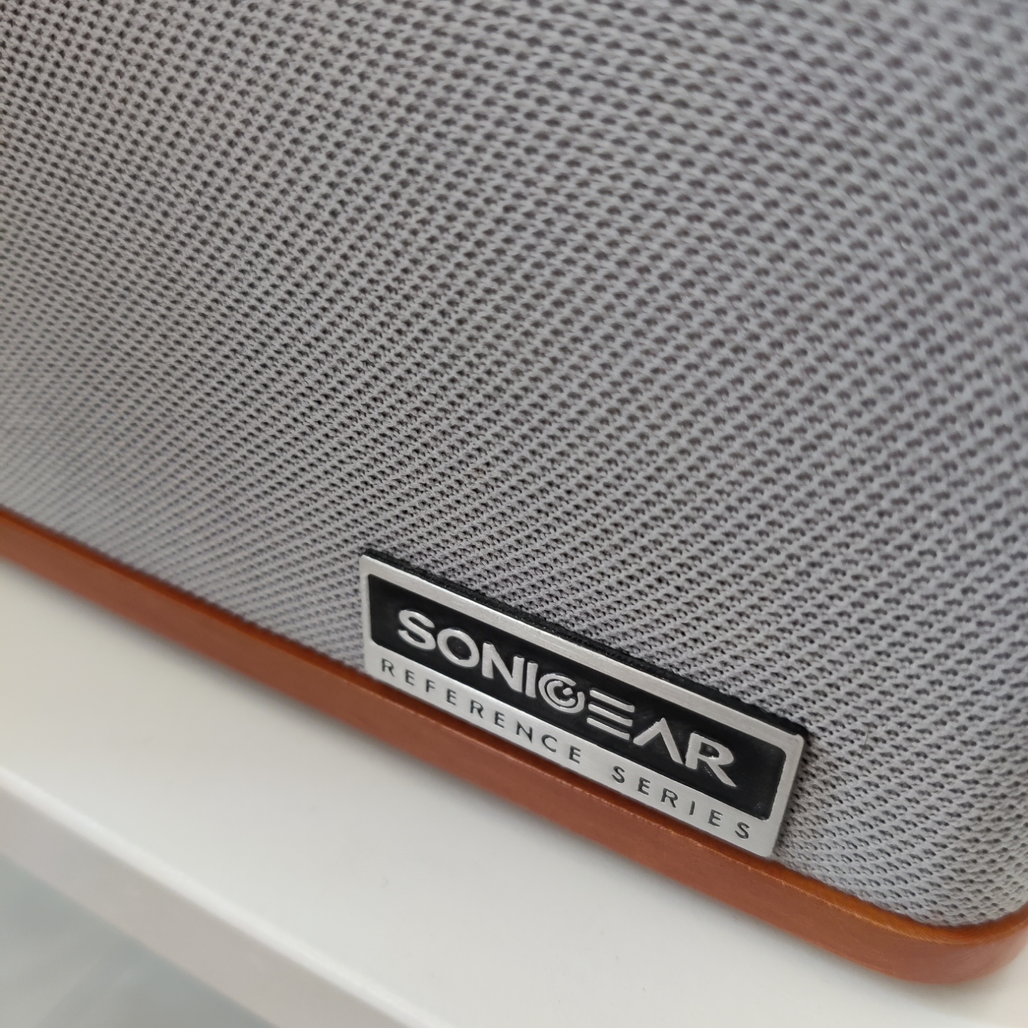 SonicGear StudioBox 2-HD Review: Affordable Hi-Fidelity Home Bluetooth ...