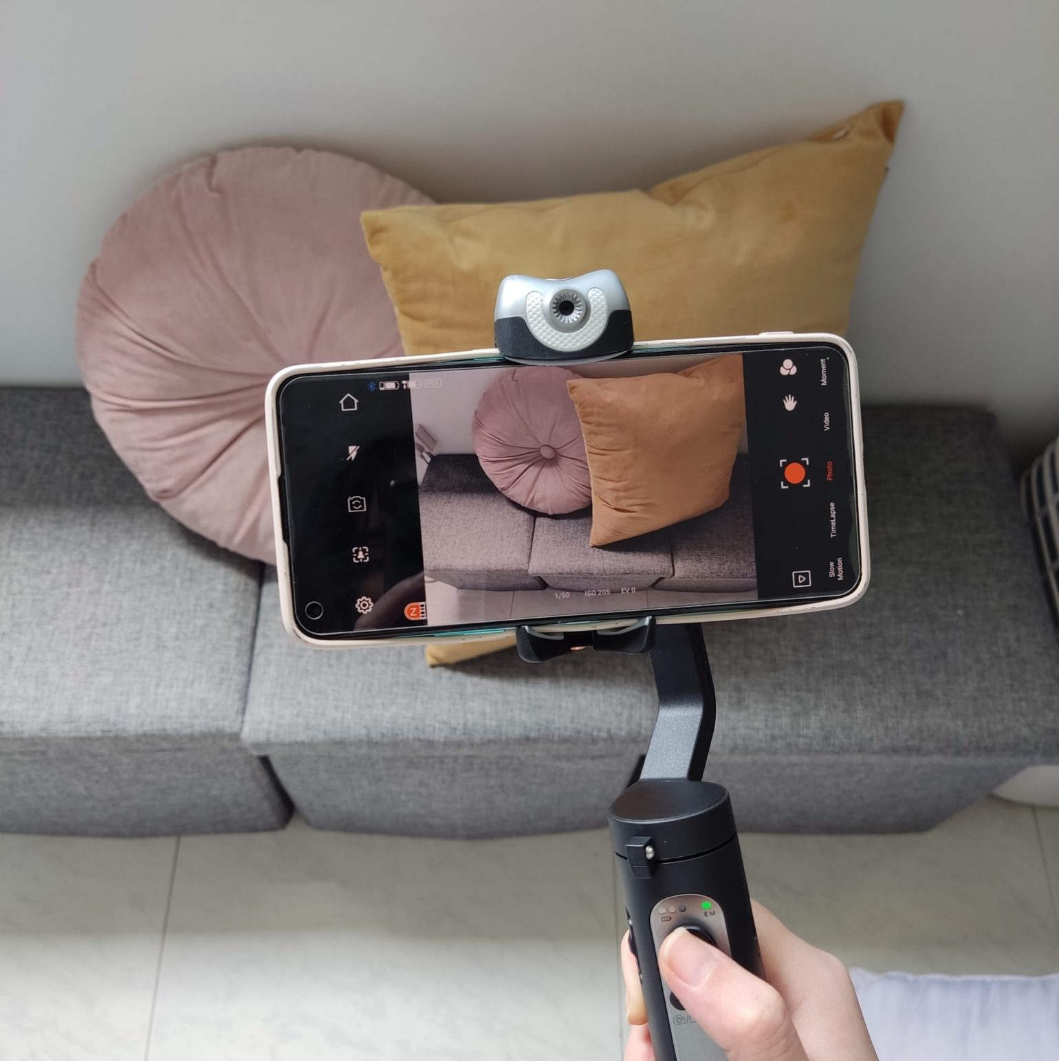 Hohem iSteady V2 Review: A smart feature-filled gimbal for phones - The ...