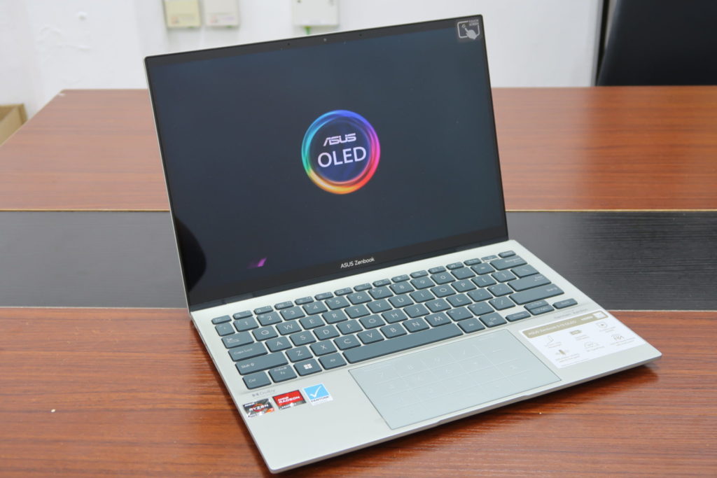 ASUS Zenbook S 13 OLED Review - Feel the Power of AMD Ryzen 6000 series ...