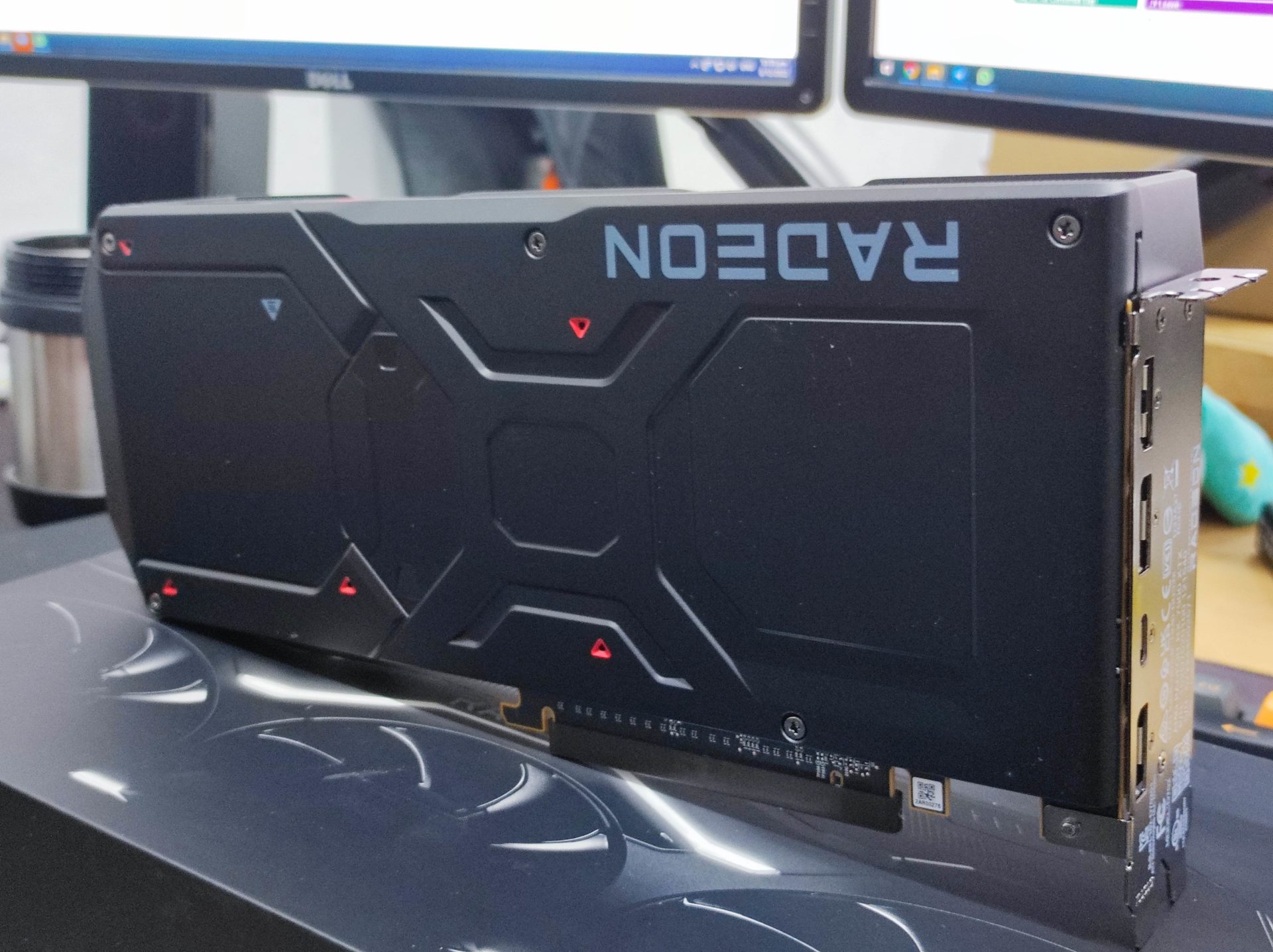 First Look - AMD Radeon RX 7900 XTX and RX 7900 XT - The Tech Revolutionist