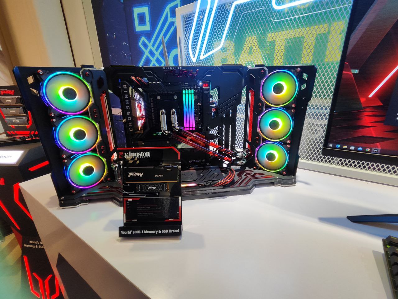 COMPUTEX: Kingston Unveils New Non-Binary DDR5 Memory, XS1000 External SSD and more - The Tech ...