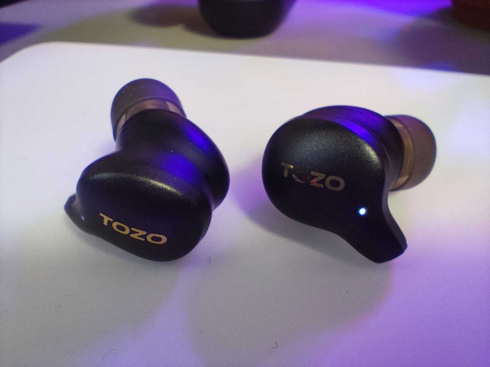 TOZO Golden X1 True Wireless Earbuds Review - The Tech Revolutionist