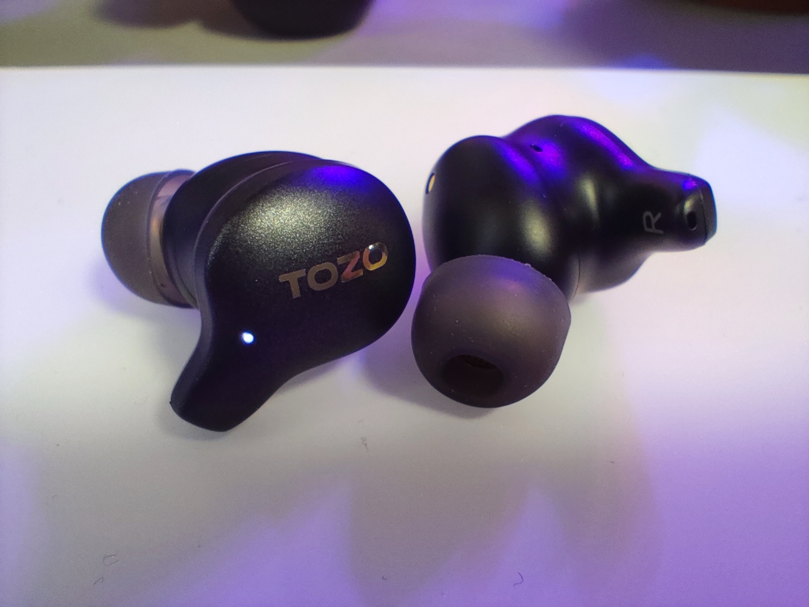TOZO Golden X1 True Wireless Earbuds Review - The Tech Revolutionist