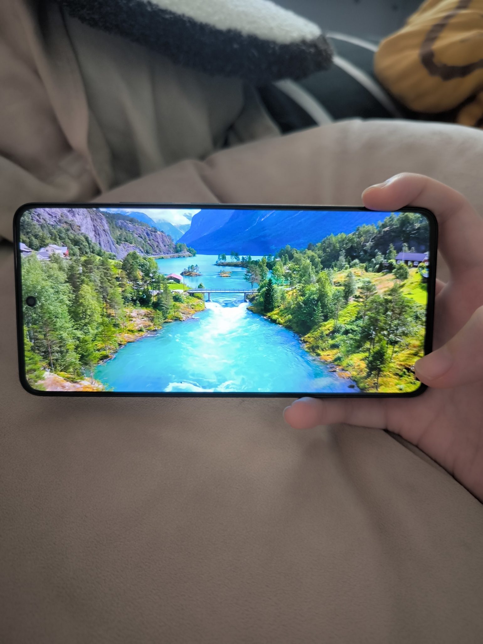 Redmi Note 13 Pro 5G review: Affordable mid-range that doesn't skimp on ...