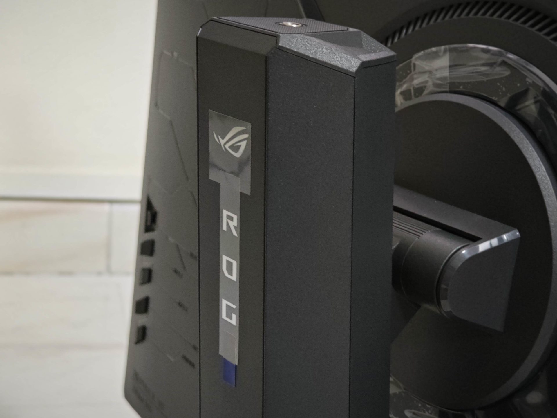 ASUS ROG Strix XG27UCS and XG27ACS Review: Elevating the Gaming ...