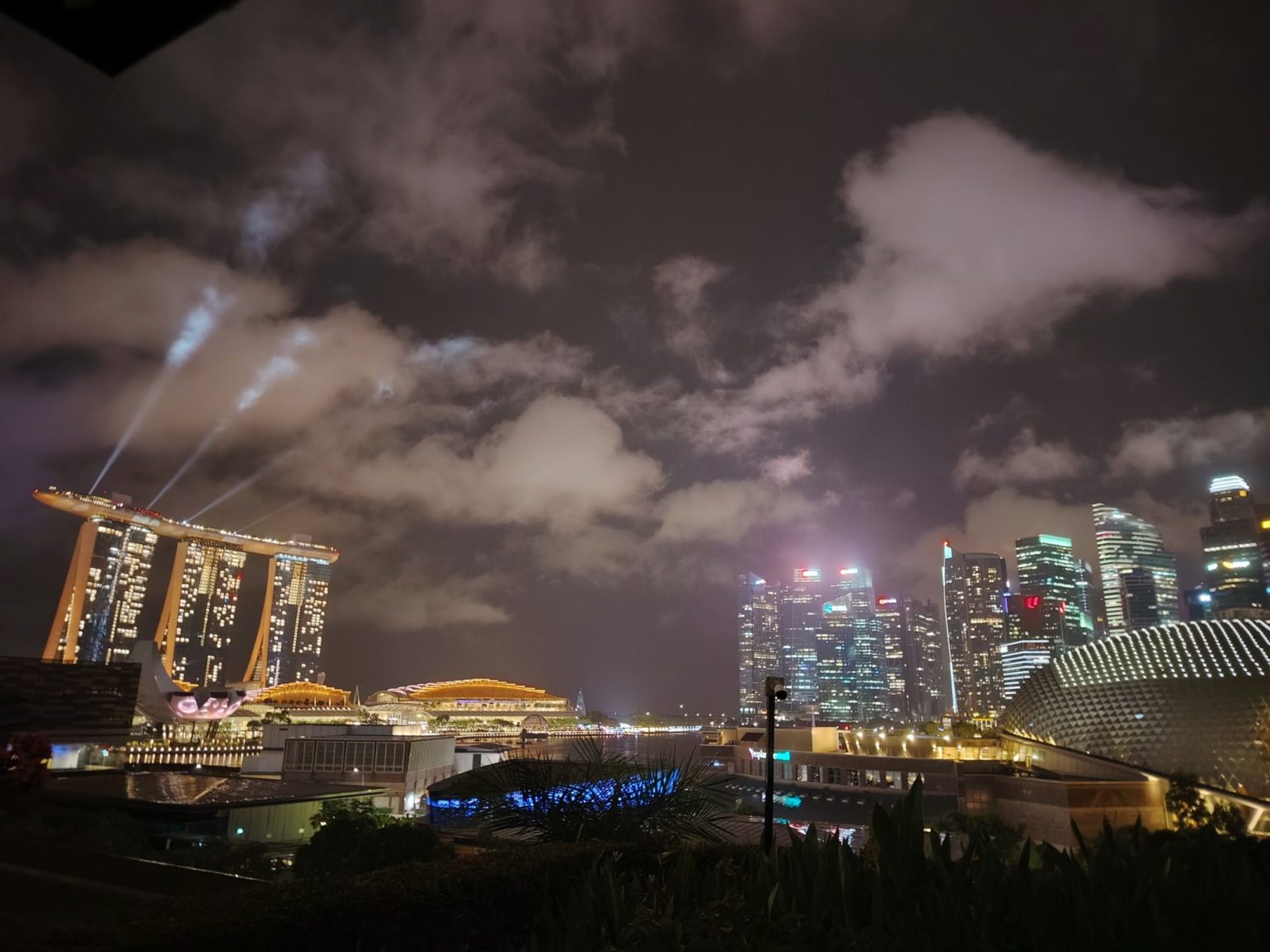 HONOR X9c Review: A New Standard in Mid-Range Durability and ...